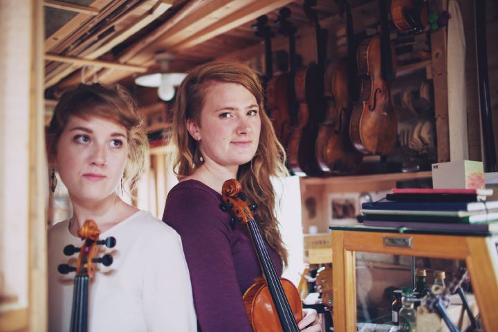 Folk sisters set for Furness Tradition appearance – Pas De Merde